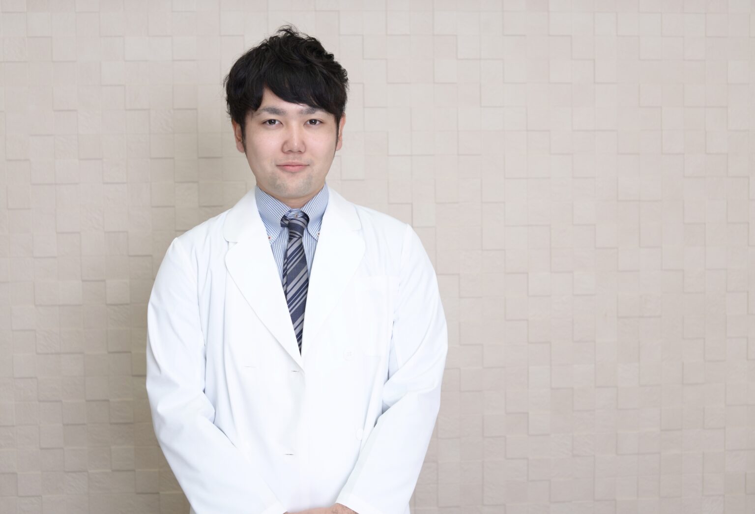 臭い玉は何科で受診すればいいの？歯科？耳鼻咽喉科？ | ルブレン喉口臭®専門店｜いいの製薬